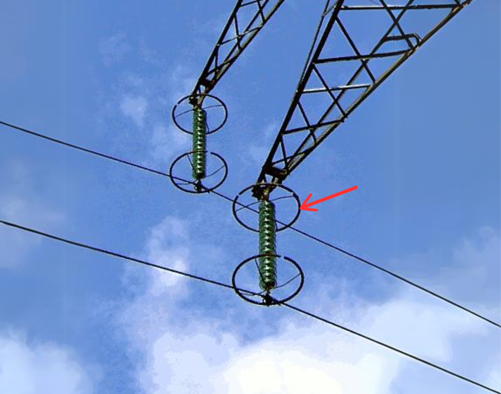 Corona ring : à quoi servent ces boules à facettes géantes installées ...