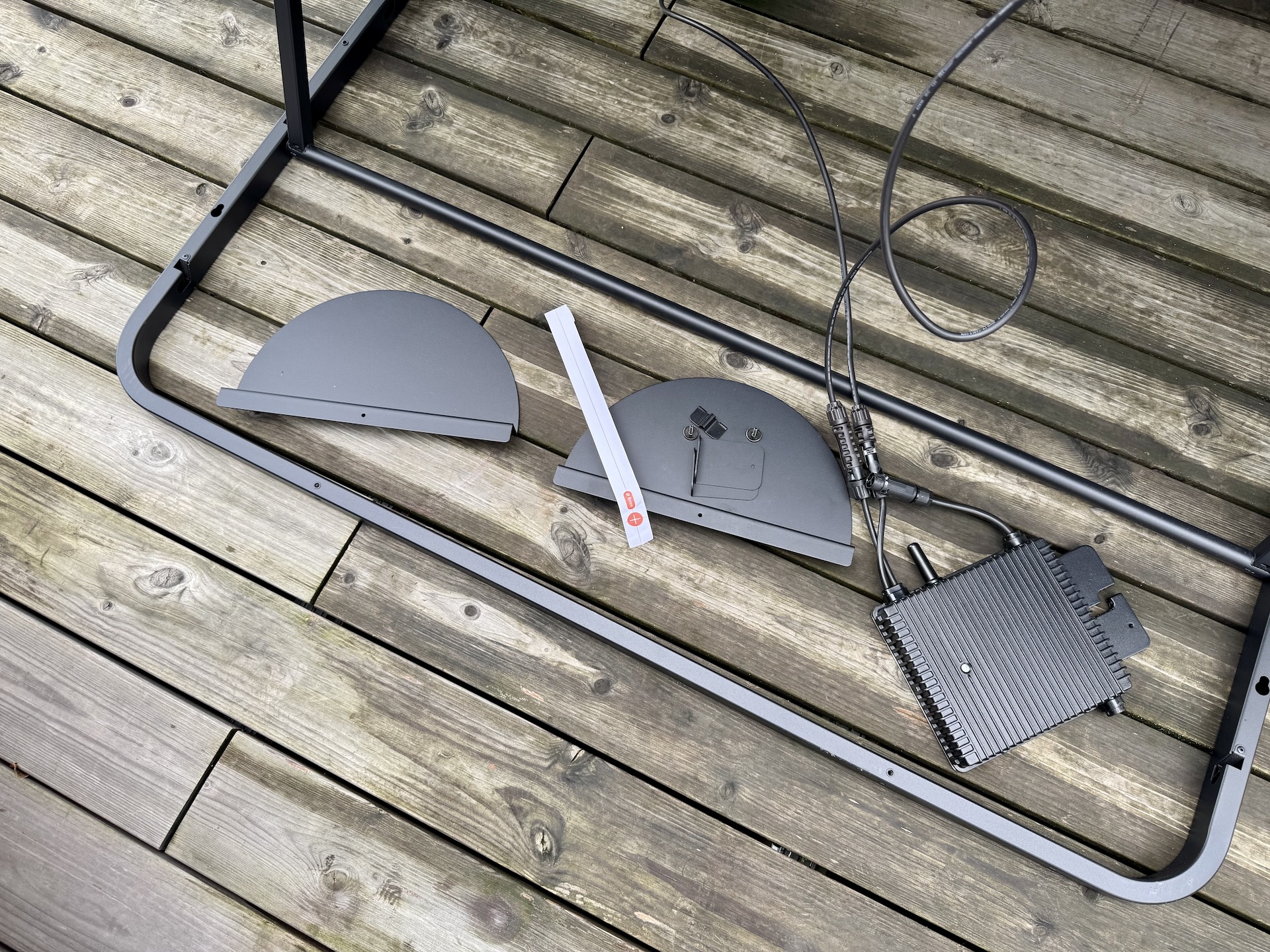 Beem On : voici comment on a installé cette station solaire en 15 ...