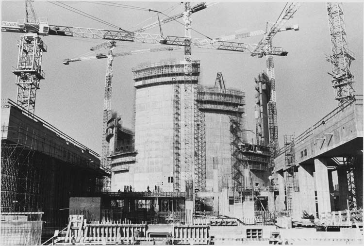 Superphénix : l'histoire tourmentée du méga réacteur nucléaire à ...