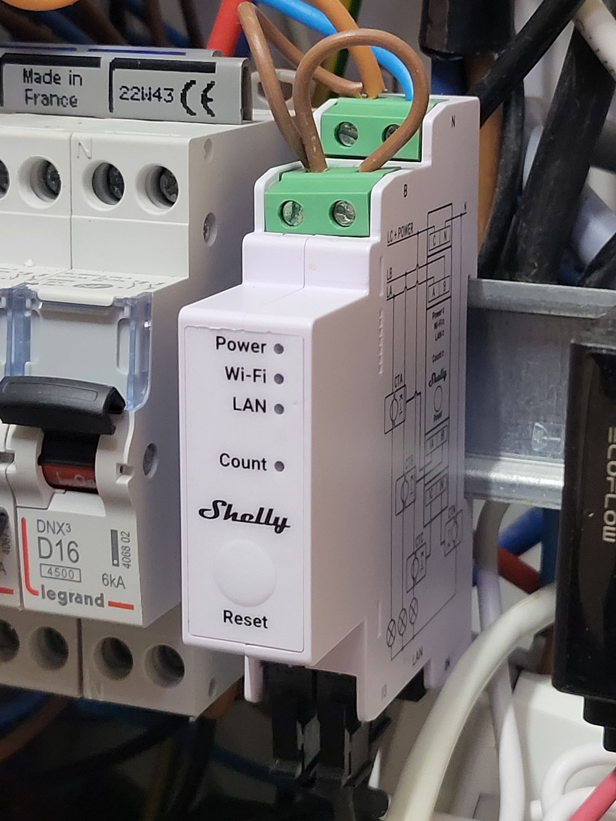 Test Shelly Pro3EM : le meilleur des compteurs connectés ? - Révolution ...
